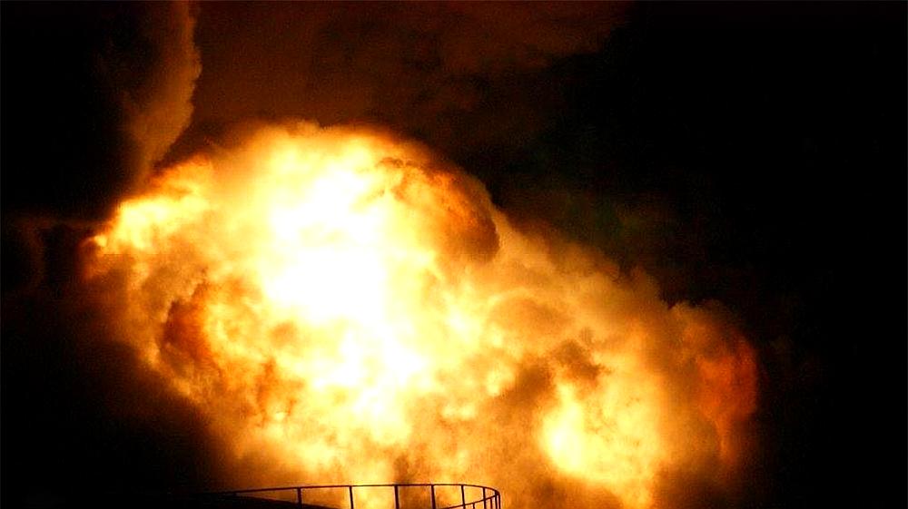 凶手是谁?美东海岸最大炼油厂剧烈爆炸,170万人坐立难安