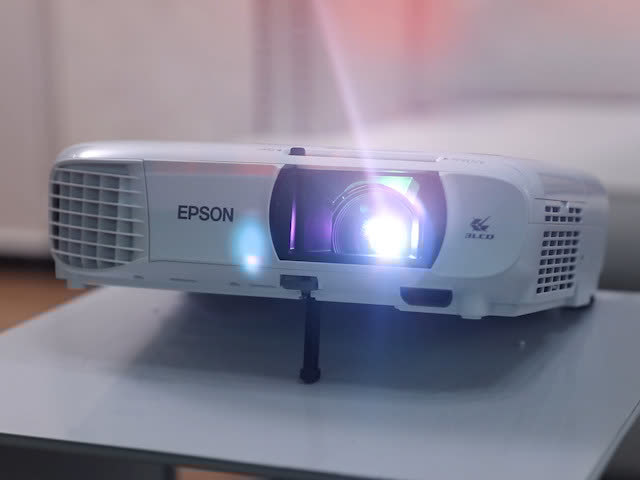 轻松易用爱普生CH-TW610家用投影机评测