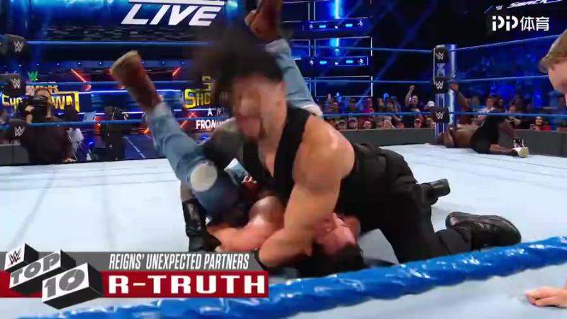 WWE罗门伦斯十大罕见搭档 大狗联手塞纳抗击俱乐部