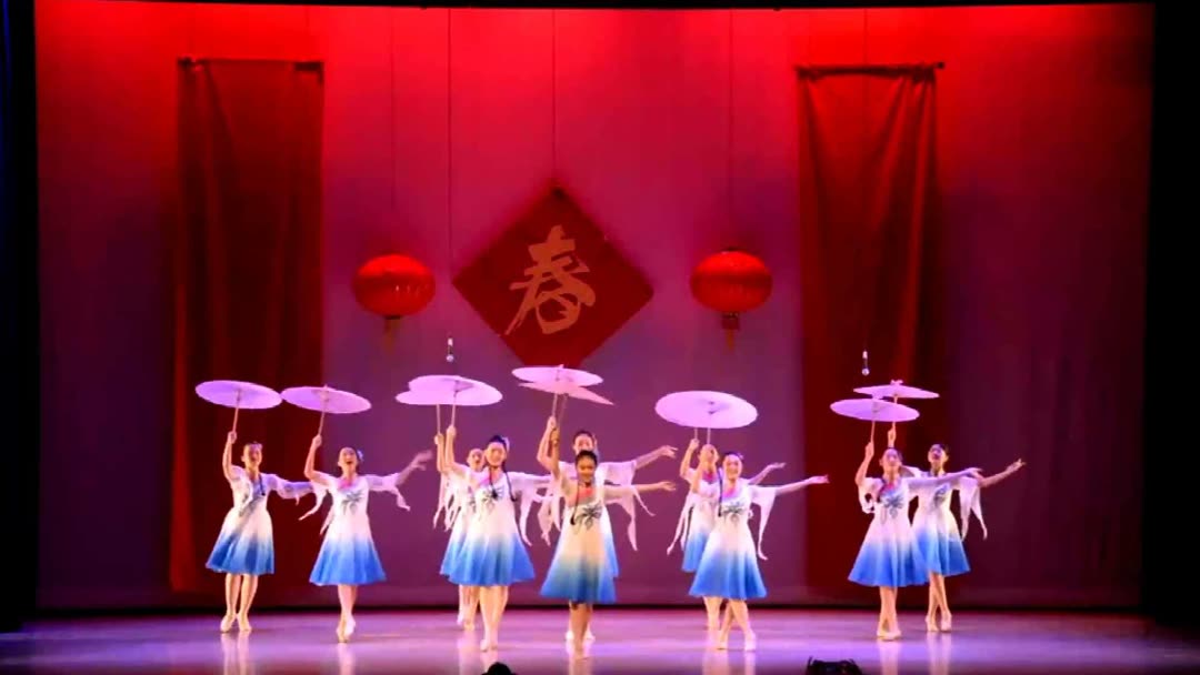 2019最火抖音舞蹈古风舞蹈《小城雨巷》古典舞伞舞 唯美中国舞