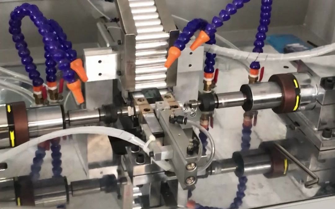 双头对倒角五金加工件钻孔攻丝机M2-M32——为细节而生