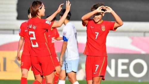 王霜生日夜独造3球,中国女足7比0伊朗女足,两连胜提前出线