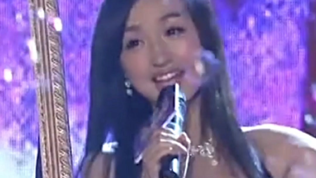 单亲妈妈模仿杨钰莹太像了,杨钰莹:仿佛看到年轻的自己!