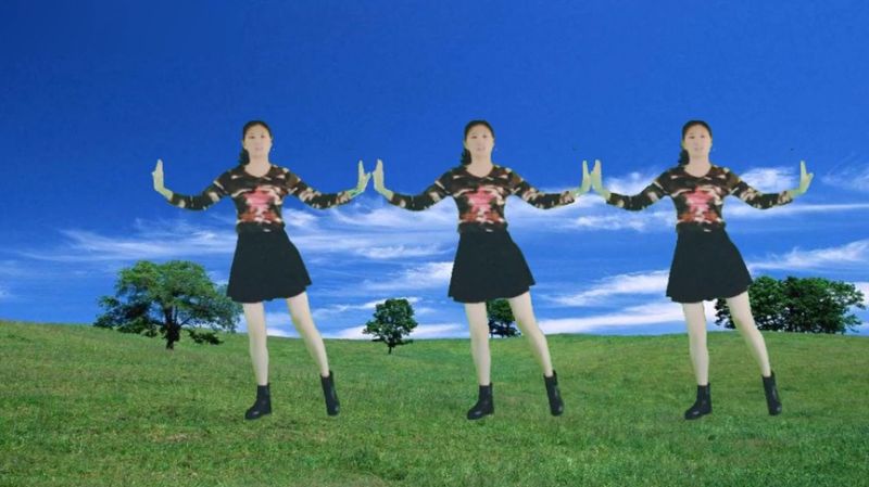 凤凰传奇广场舞《天蓝蓝》舞曲大气优雅,舞蹈简单好看