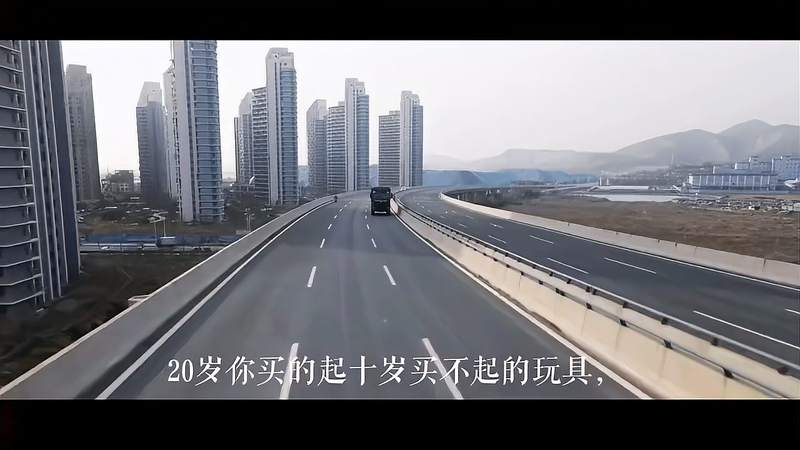 重汽越野房车,豪沃四驱,汕德卡二驱,男人的玩具