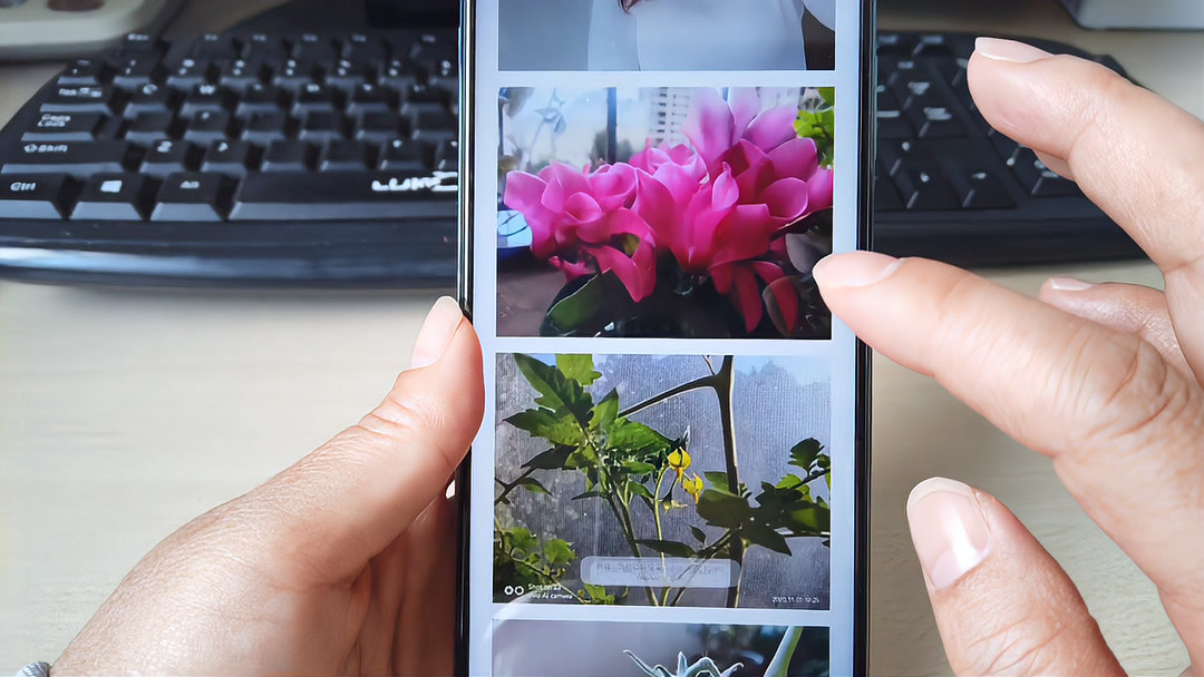 微信打开这个功能,就可以把相册中的照片拼接成长图