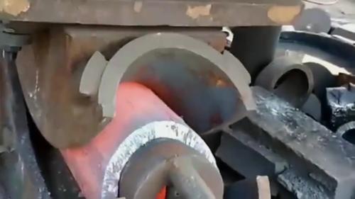 烧到1800度,弯管热成型,中国的技术不可衡量!