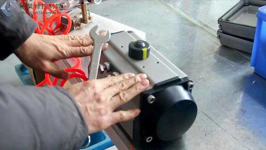 气动执行器如何调整行程