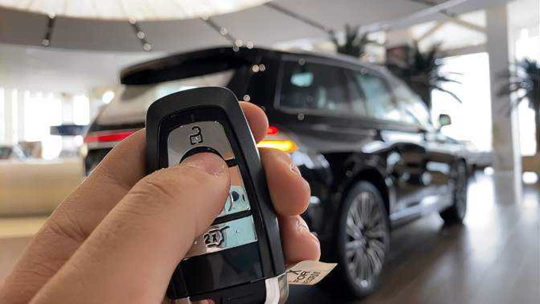 2021款林肯飞行家按下钥匙,全面了解后,买不买奔驰GLC自己定!