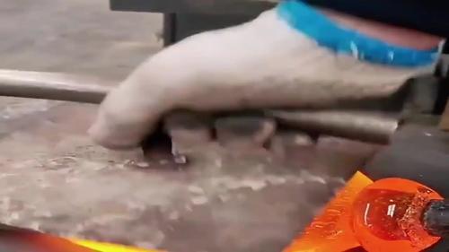 工厂里面,制作玻璃的过程,长见识了