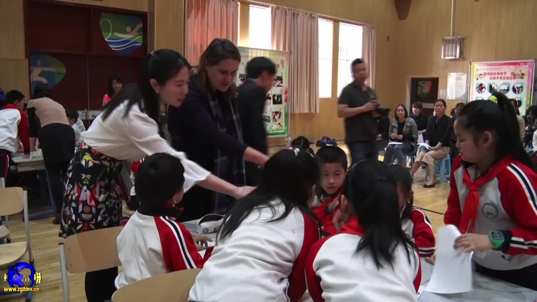 澳管中心(AISMC)课程项目团队走进首师大附小翠南校区