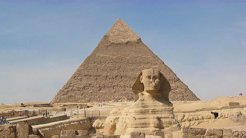 世界上最著名的2个建筑,第一座在中国,第二个像是一个大坟墓!