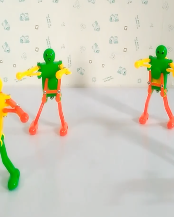 玩具动画屋:会跳舞的机器人玩具分享 12