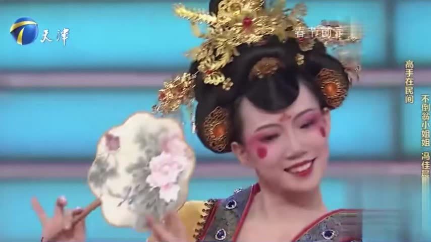 高手在民间!“不倒翁”小姐姐秀绝美舞蹈,惊艳众人!