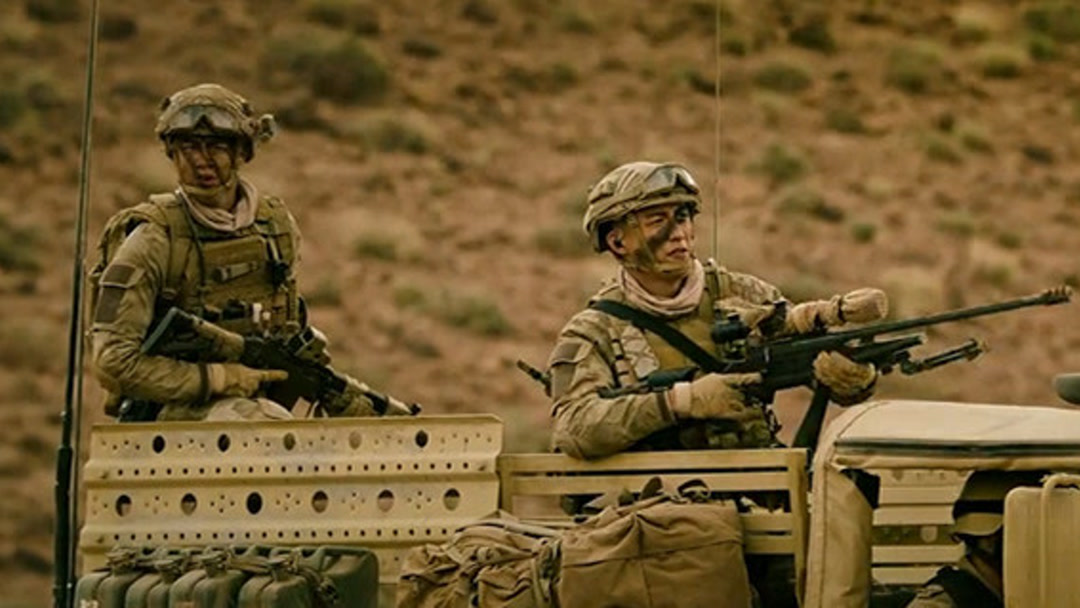 5分钟看完高能战争动作片《红海行动》,中国海军的骄傲