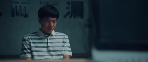 法医秦明:小伙和女神说完话,怎料被人敲闷砖,竟是情敌争风吃醋