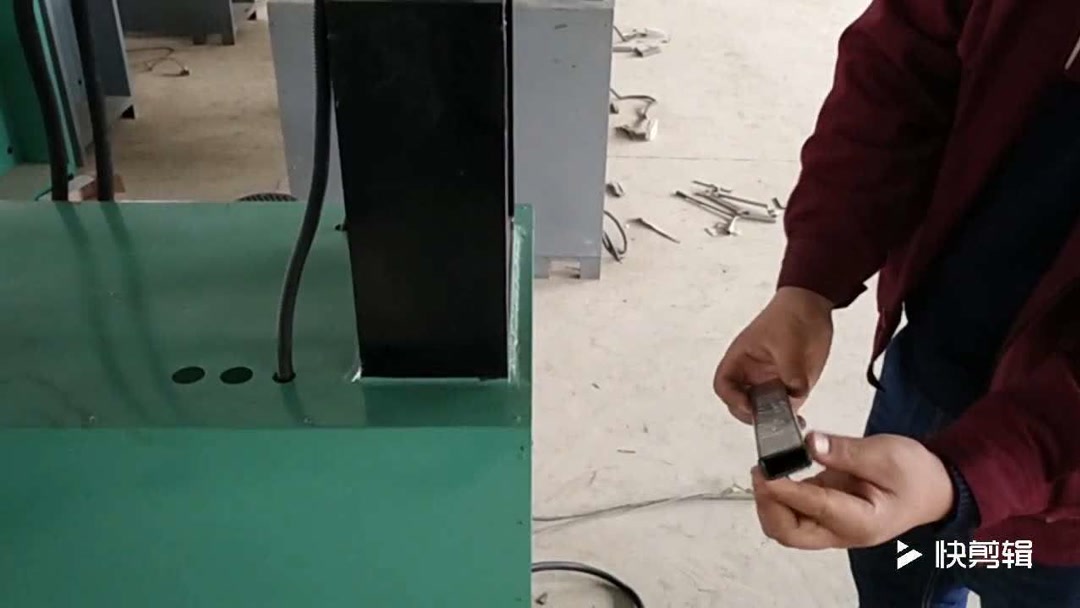 焊接方管一次能冲不同孔,弯管也能切弧口,这冲孔机模具好牛