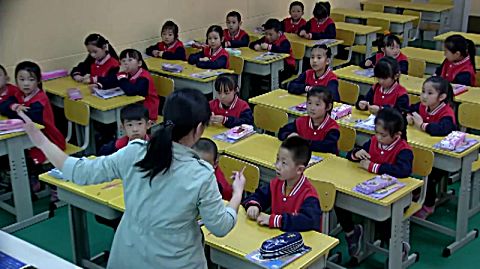 一 逛公园——20以内的退位减法_信息窗一(十几减9)_第一课时_牛...