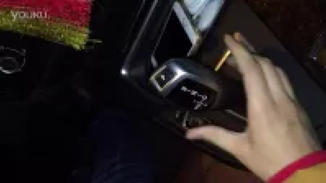 宝马3系电子档把故障