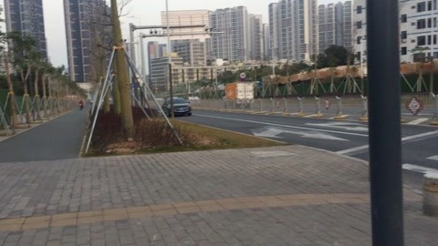 新年第一天,假期出来走走。