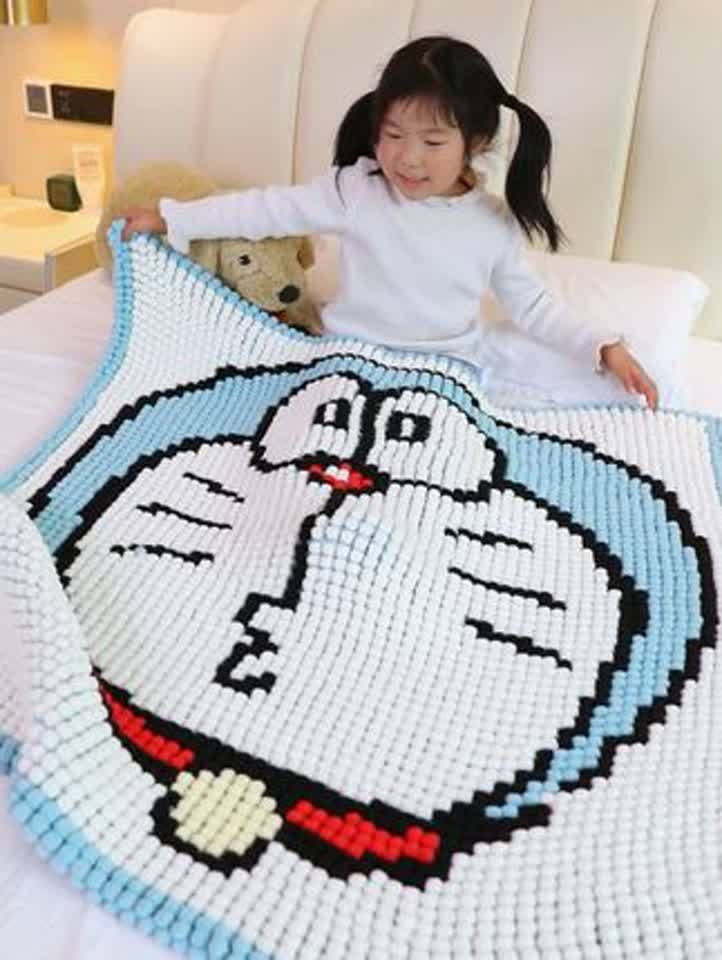 谁不想拥有一个可爱的机器猫呀!#手工毛线编织 #手工diy #机器猫 #礼物