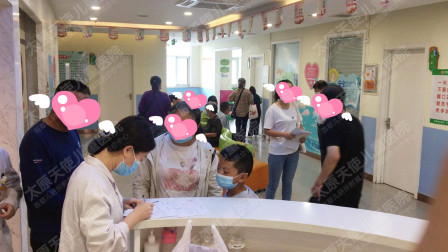 警惕孩子怪动作,远离儿童抽动症!抽动症的症状、危害和治疗