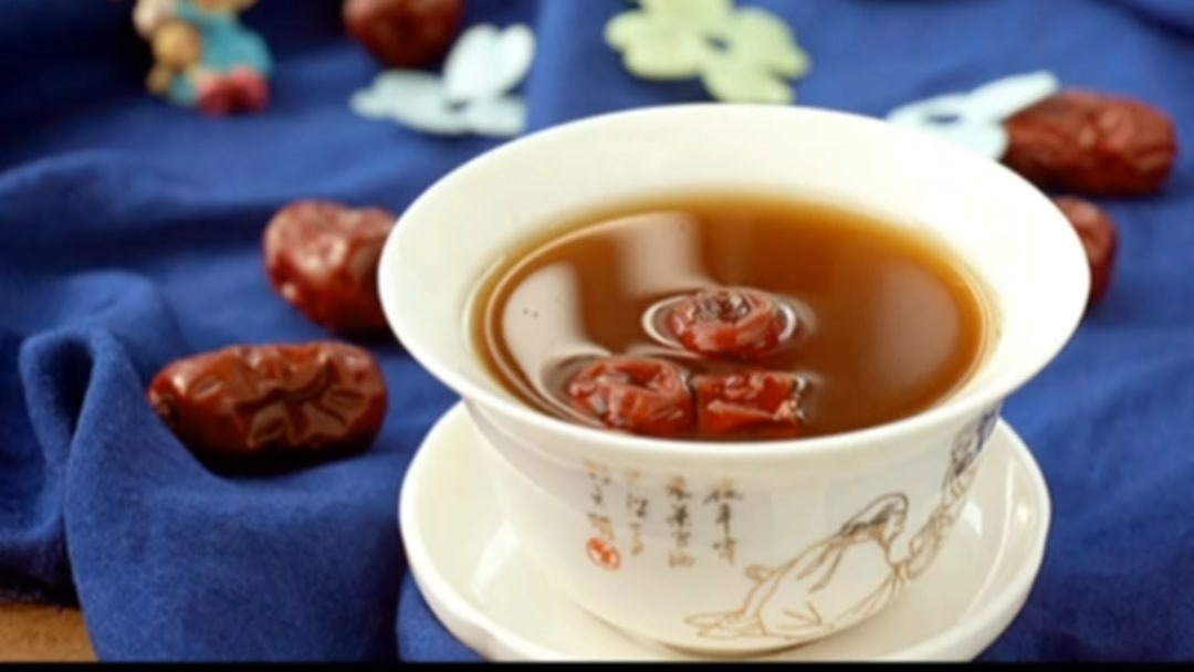 补气养血红枣当归黄芪饮