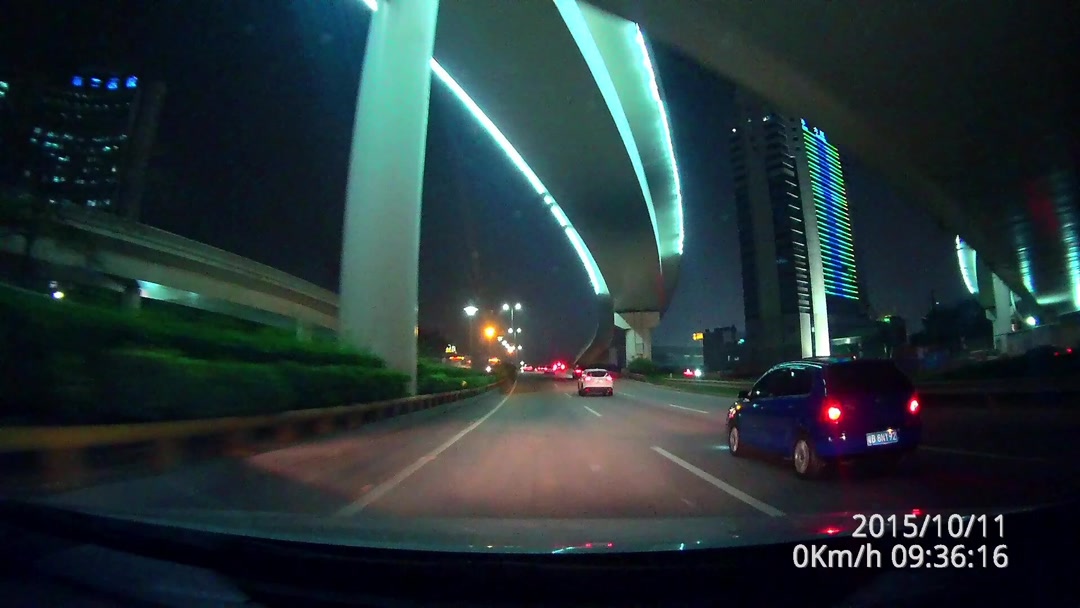 凌度安霸A12行车记录仪夜间视频