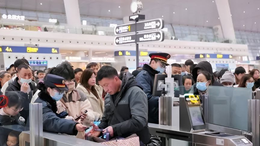 12306:不建议"买短乘长",旅客或被"劝导下车"