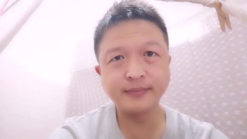 我做了一年中专老师,当班主任,学会宽容,用爱对待不听话的学生