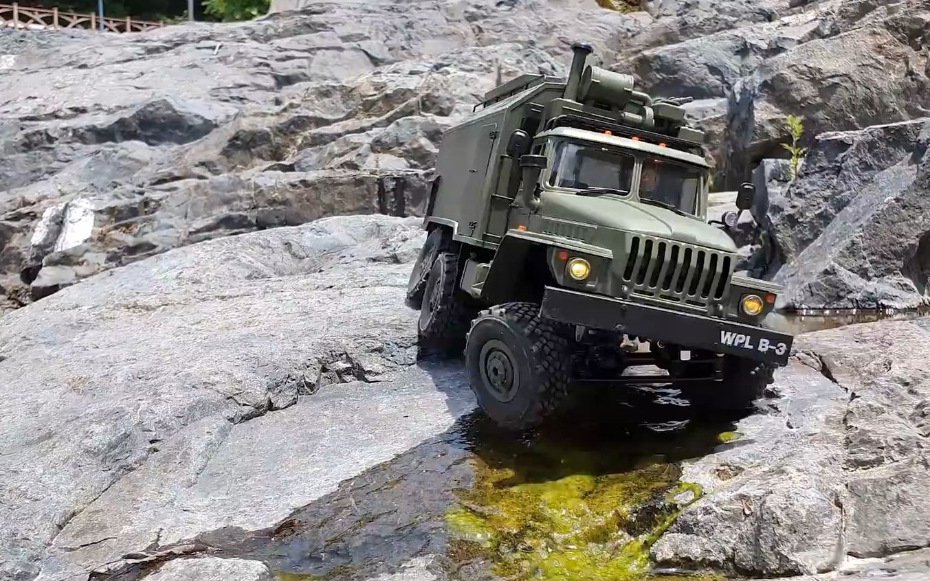 乌拉尔卡车 国产顽皮龙 rc模型