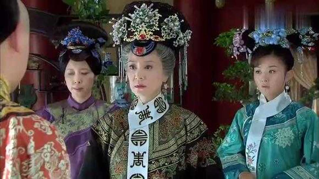 新还珠格格:皇上得知紫薇受伤,亲上慈宁宫兴师问罪,桂嬷嬷惨了