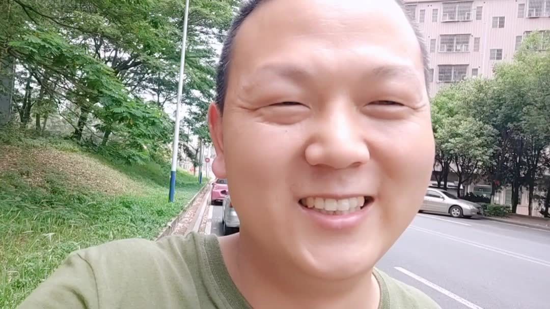 2万公里的的里程表,磨损度却很严重,个人车主拿我当小白了
