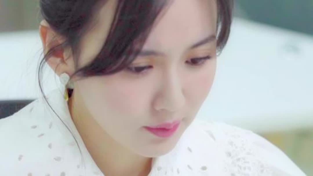 搞笑剧:老师给学生修改作业,这个学生的作文把人笑喷了!