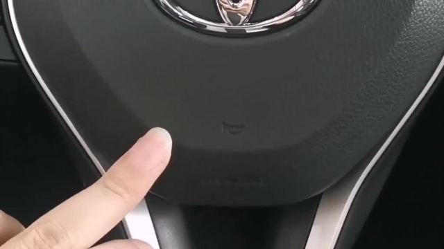 气囊故障灯亮了怎么办?一招教你解决
