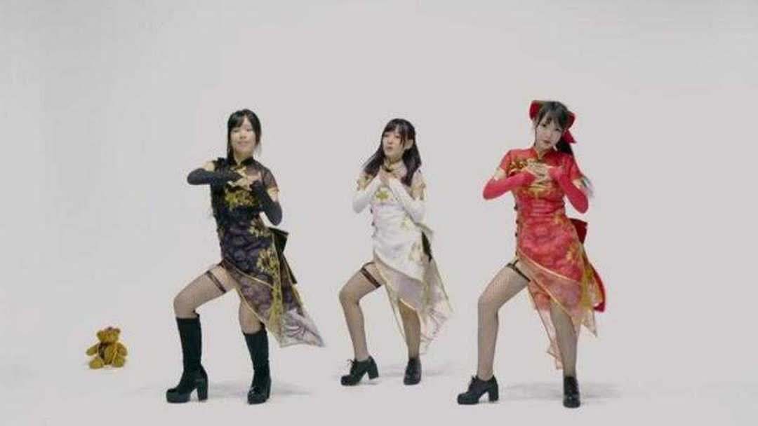 风靡B站的神曲《极乐净土》舞蹈版,画面太美,是个男的都顶不住