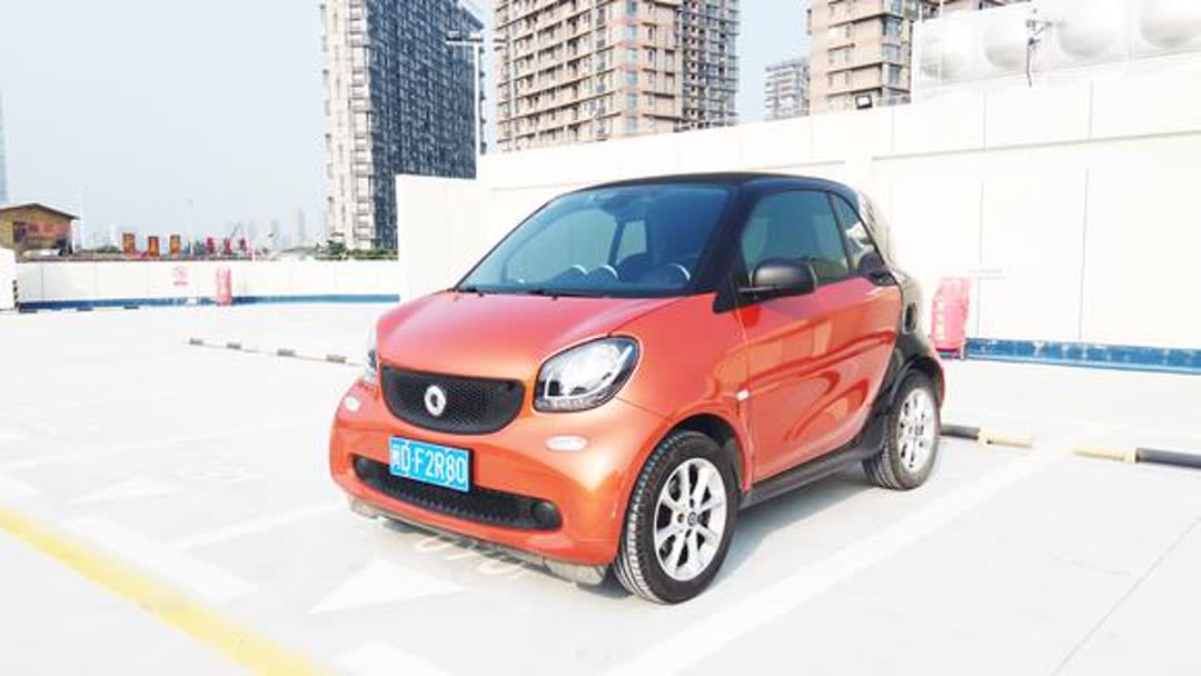 7万多入台Smart,只为了能加入车友会泡小姐姐