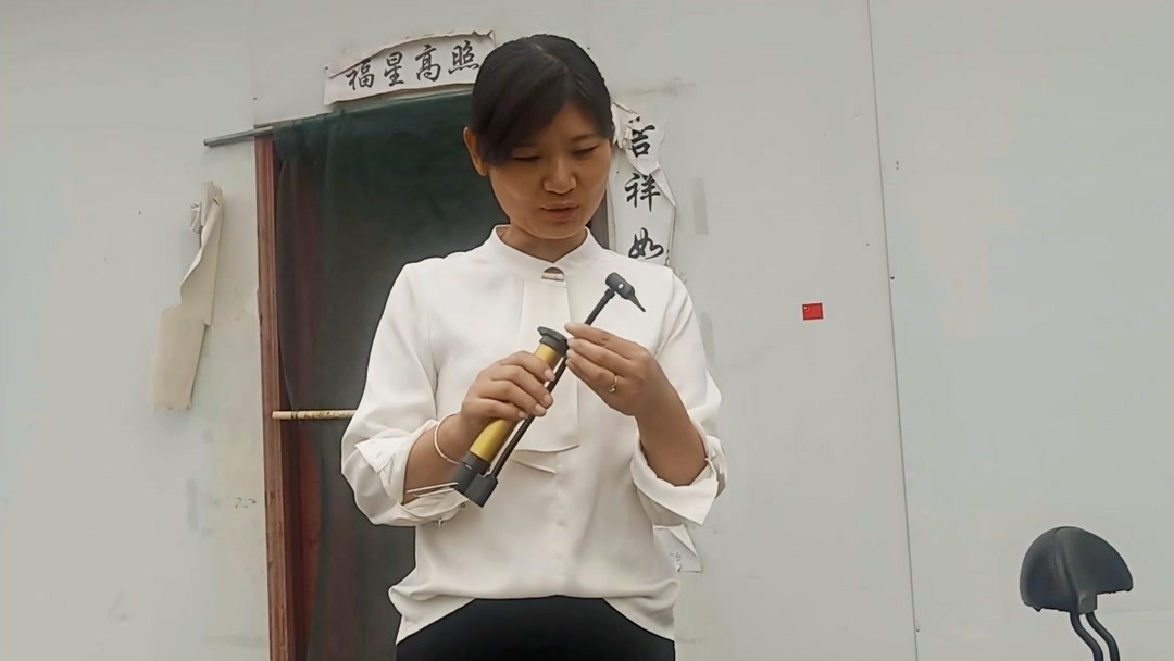 用打气球气筒给电车充气是如何做到的?看晓姐的做法,真是太有才