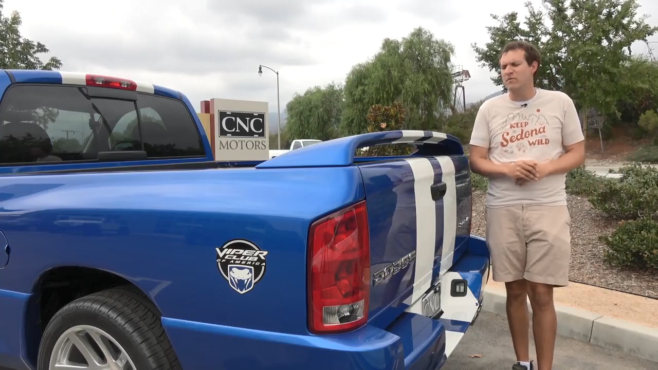 道奇RAM SRT-10皮卡车车厢展示!