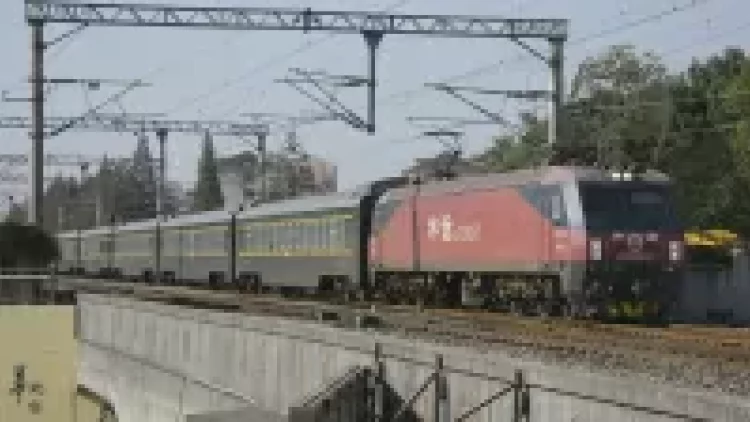 京局京段HXD3D牵引Z281次列车(包头-杭州)沪昆线莘庄附近通过(2019...