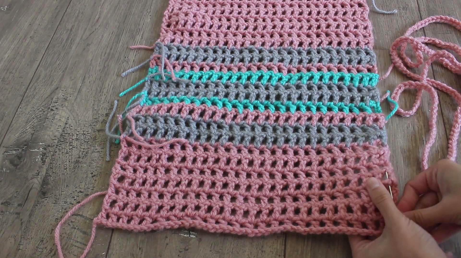 钩针编织时尚的围巾,简单易学,在家就可以编织