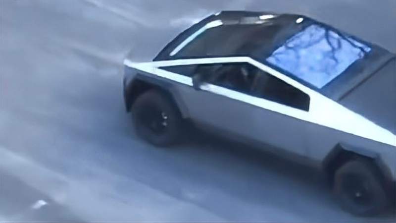 特斯拉Cybertruck量产又延期到今夏!测试车都曝光了还会推迟吗?