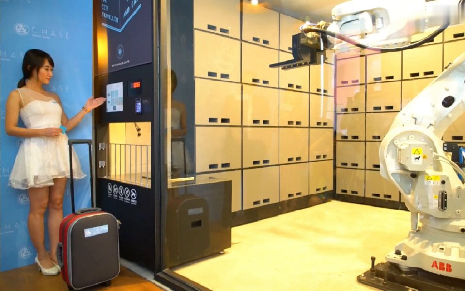 FMS弗迈斯:机器人行李管家 ( 观众视角 )