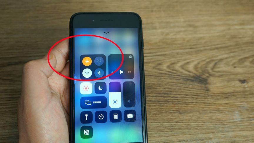 可别小看手机的飞行模式,隐藏着几个实用功能,涨知识了