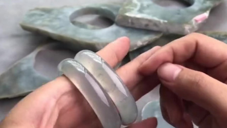 45000淘来的翡翠原石,竟开出了冰种手镯?