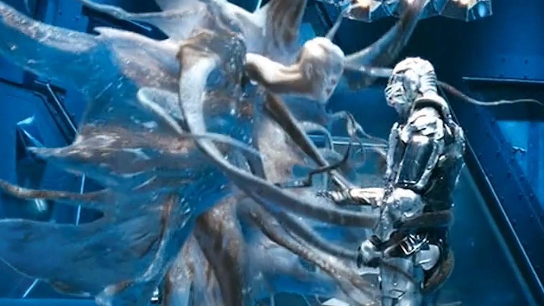 邪恶女反派化身复制人,完美复制人脸,还能直接依附在别人身上