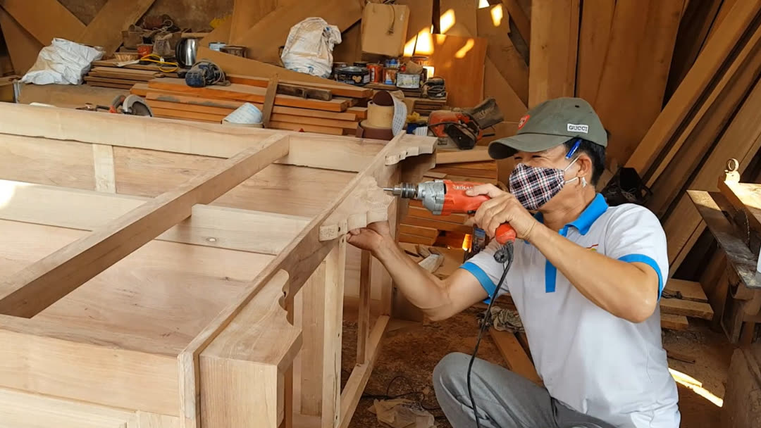 木匠工艺:实木衣柜制作拼接,老式工艺就是不一样,长见识了