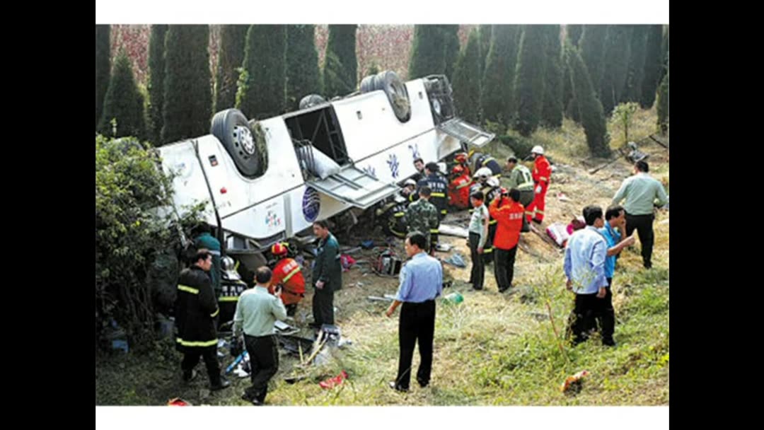 湖南旅游大巴侧翻 事故已致6人死亡