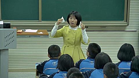 1.人教版初中数学七年级上册《余角、补角的概念和性质》内蒙古省级...