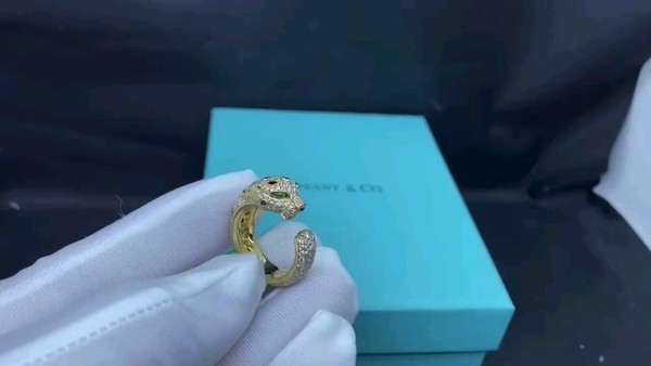 卡地亚满钻豹子头戒指✨